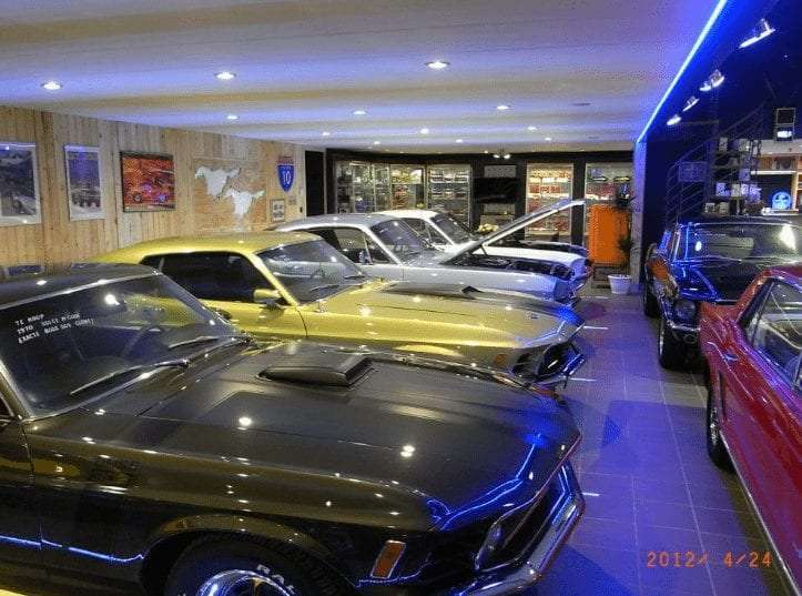 Tour - The Mustang Garage