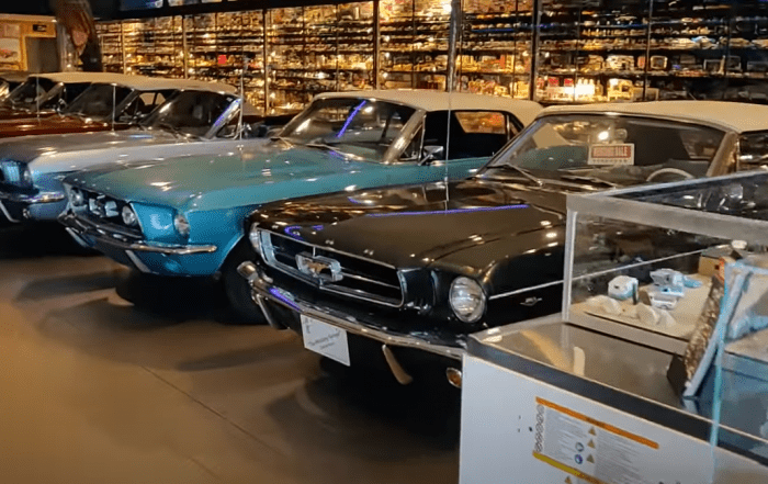Home | The Mustang Garage